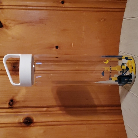 Starbucks | Kitchen | Starbuck You Are Here Collection New York City ...